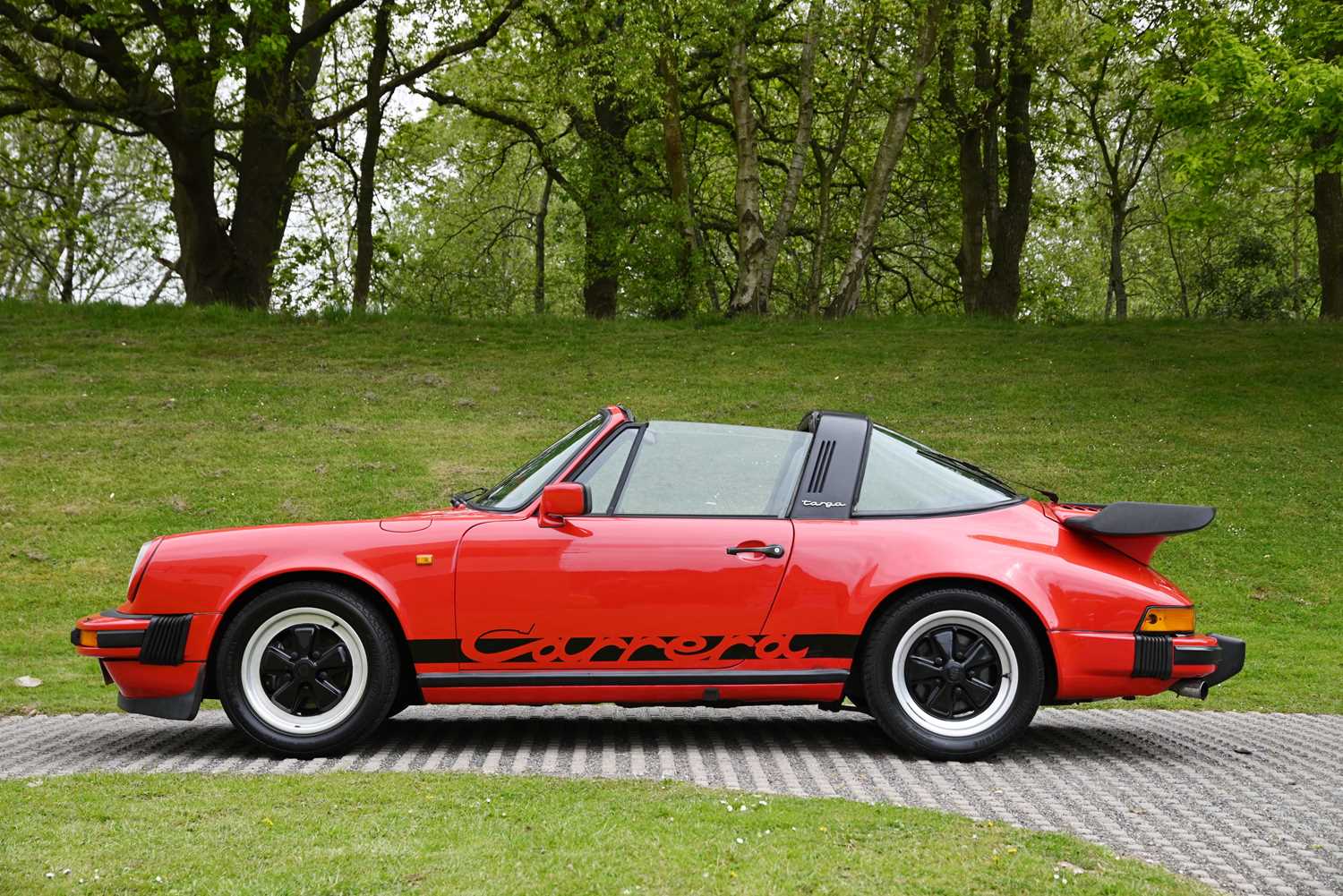 Lot 36 - 1982 Porsche 911 SC Targa