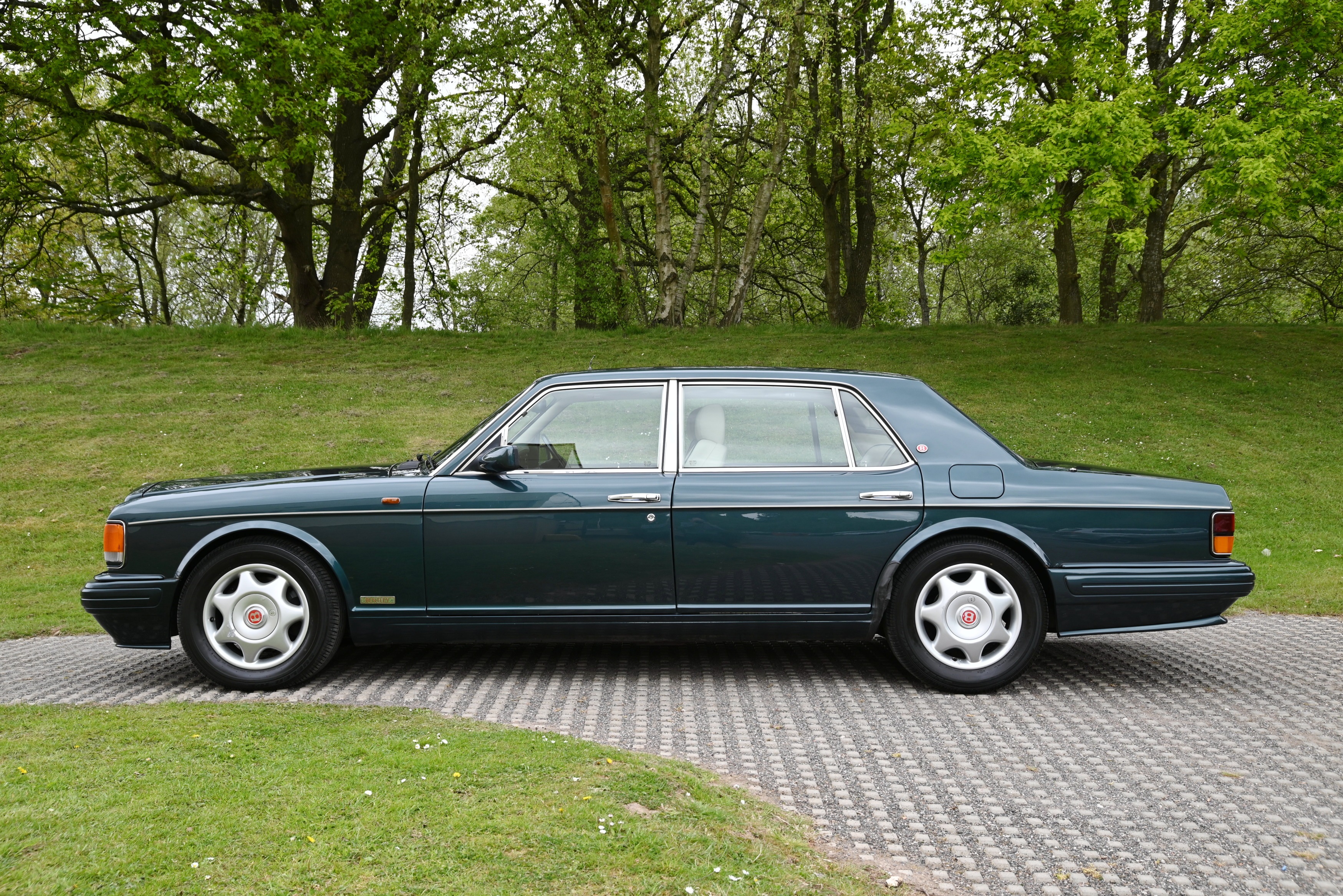 Lot 52 - 1997 Bentley Turbo R