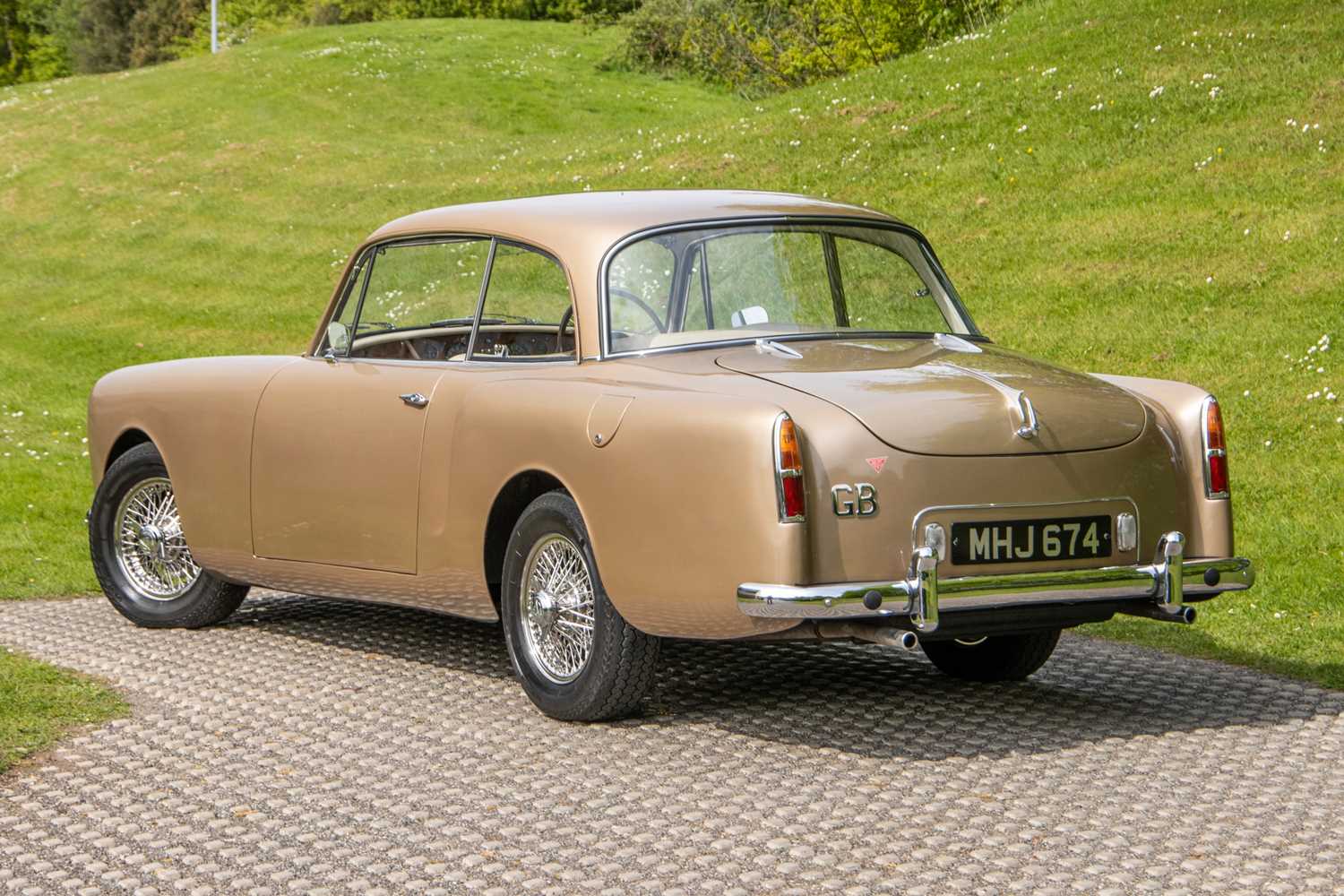 Lot 18 - 1963 Alvis TE21 Saloon