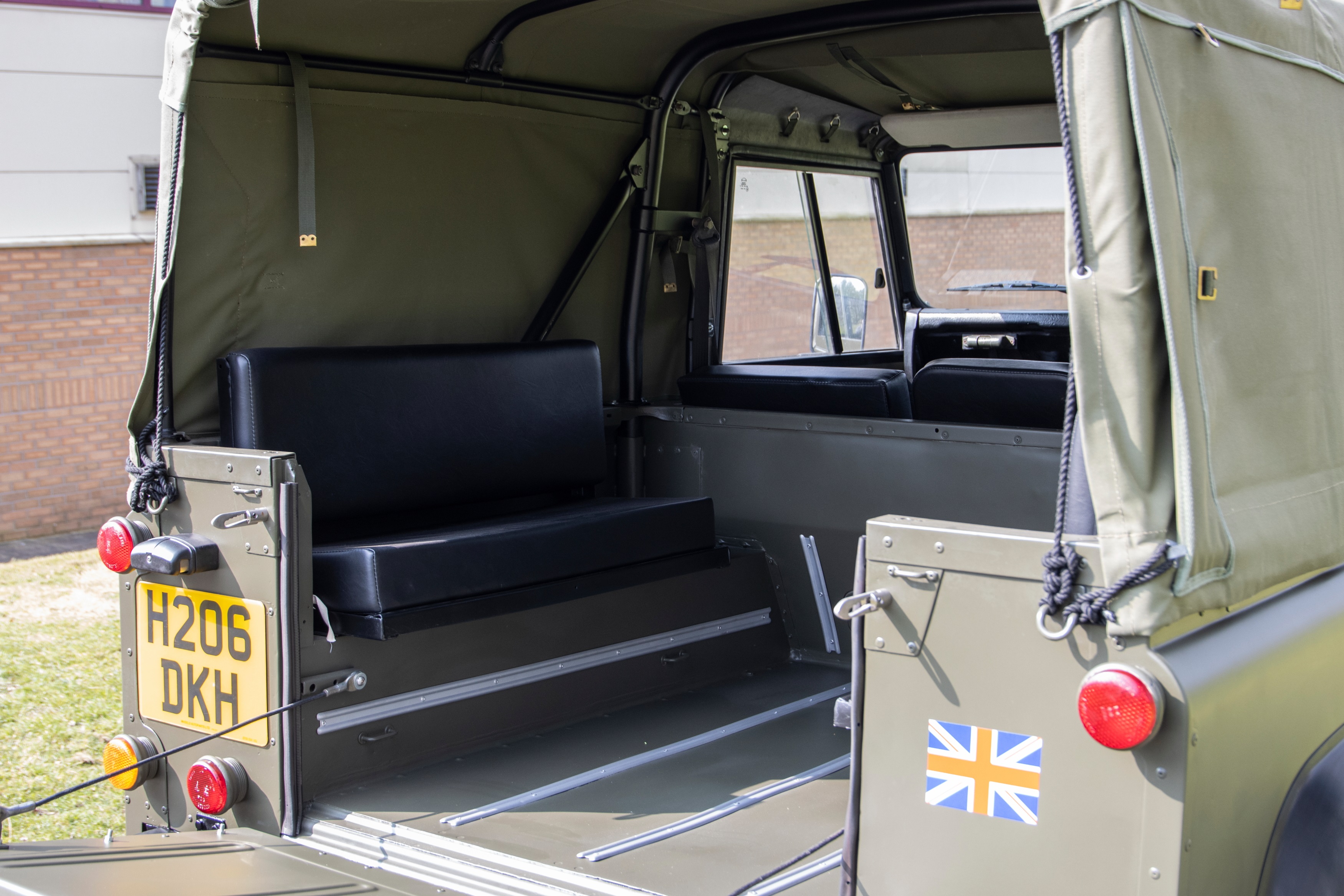 Lot 44 - 1991 Land Rover Defender 90