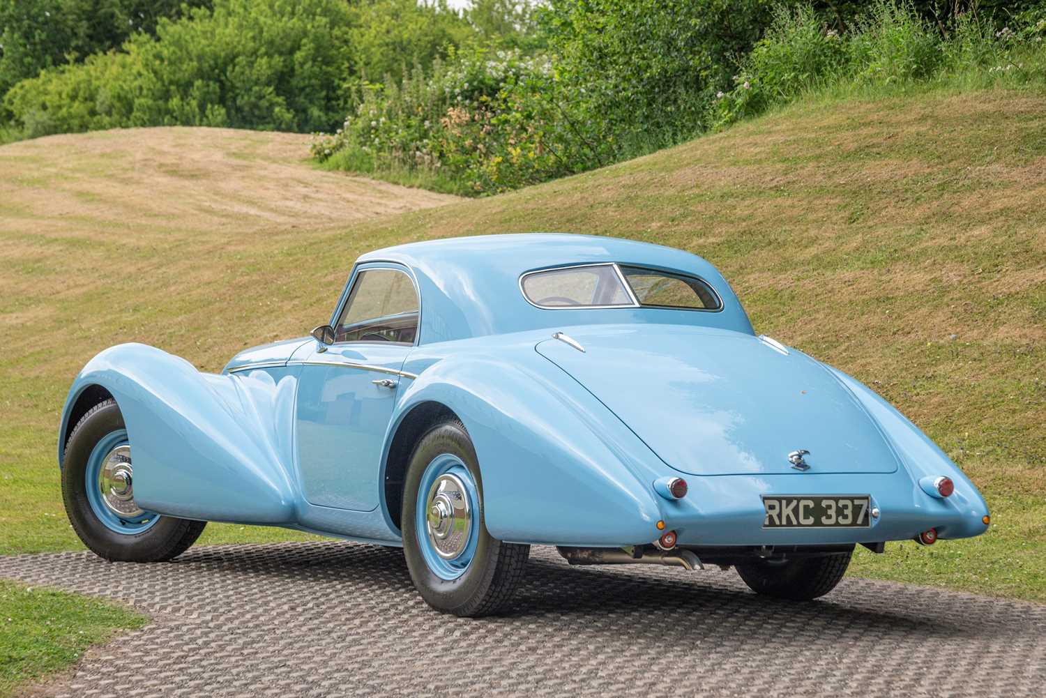 Lot 34 - 1954 Riley Royale Coupe