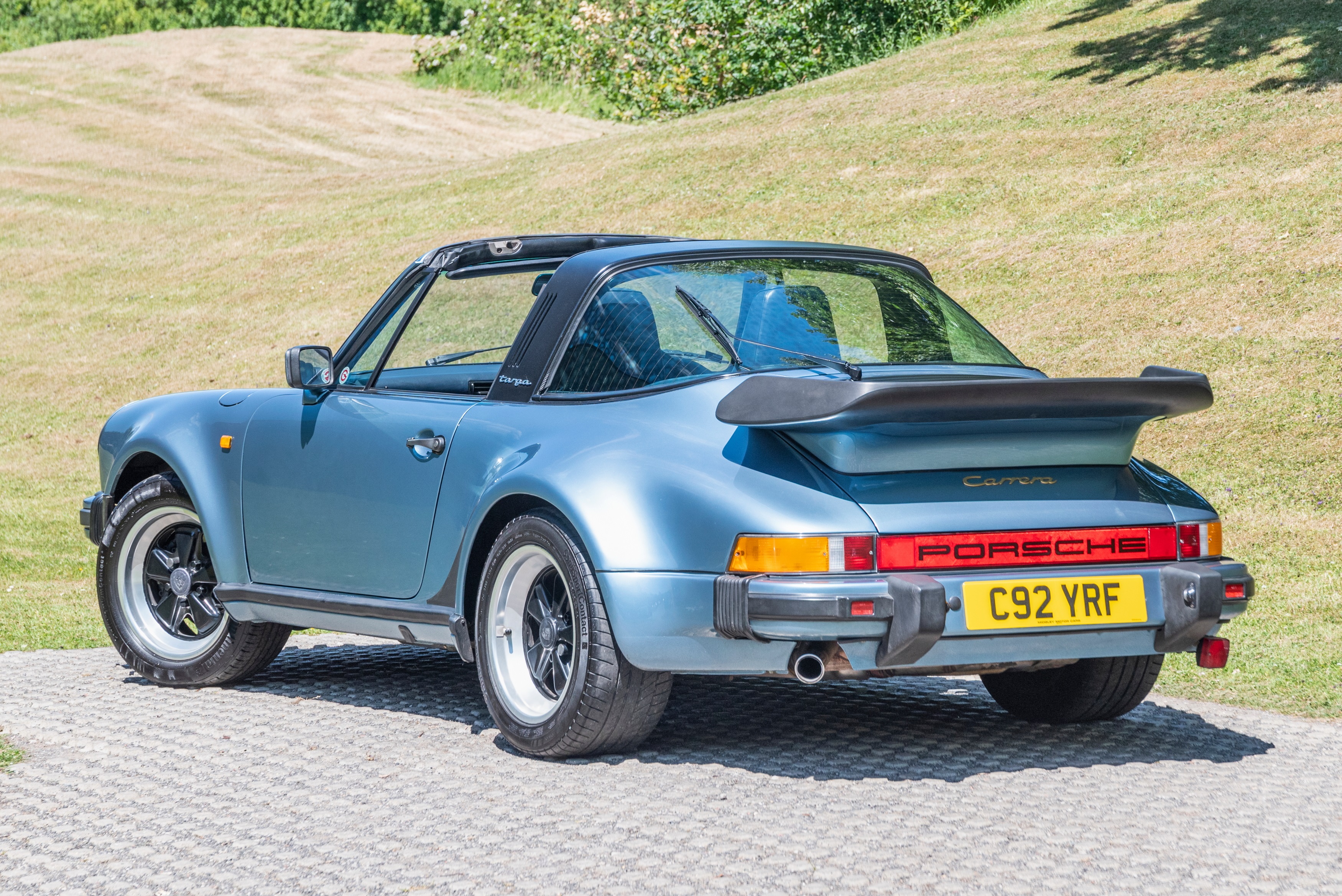 Lot 48 - 1986 Porsche 911 Carrera Targa Super Sport