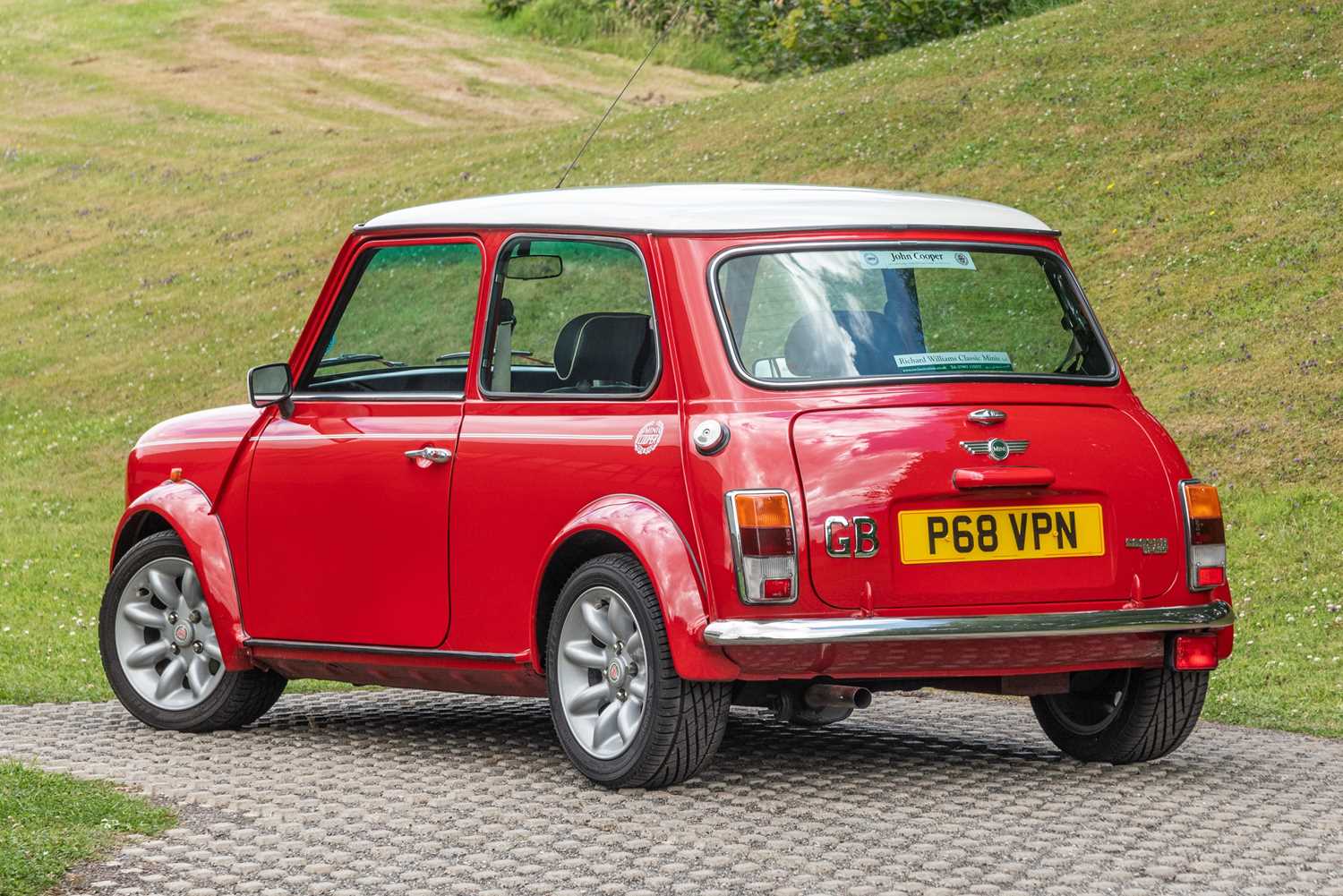 Lot 66 - 1996 Rover Mini Cooper 'Sport'
