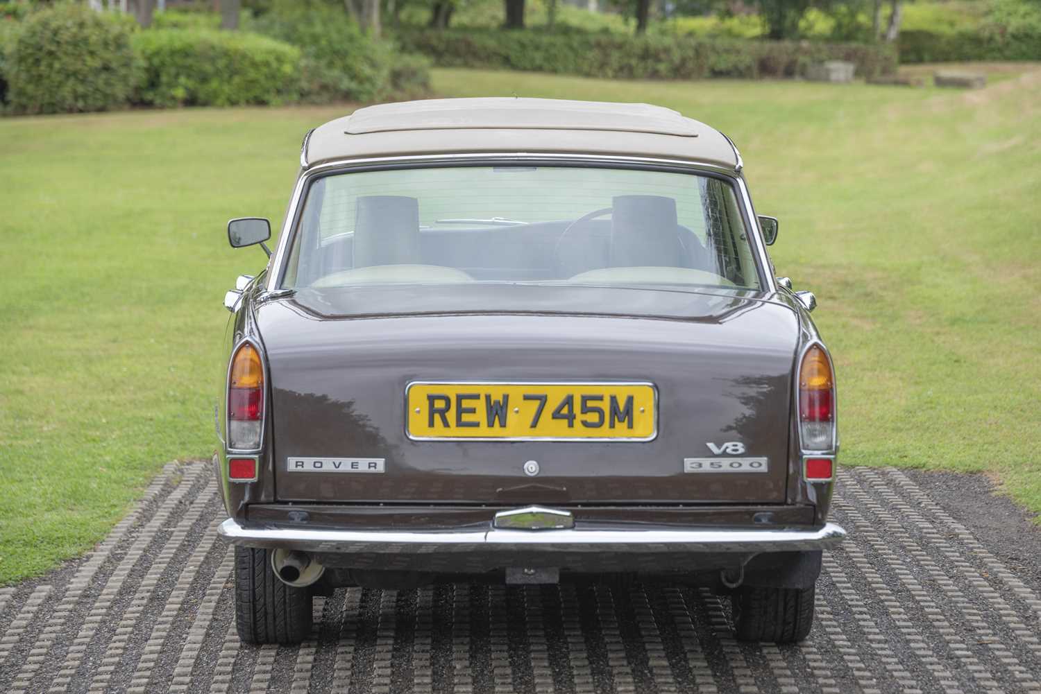 Lot 72 - 1974 Rover P6 3500 V8