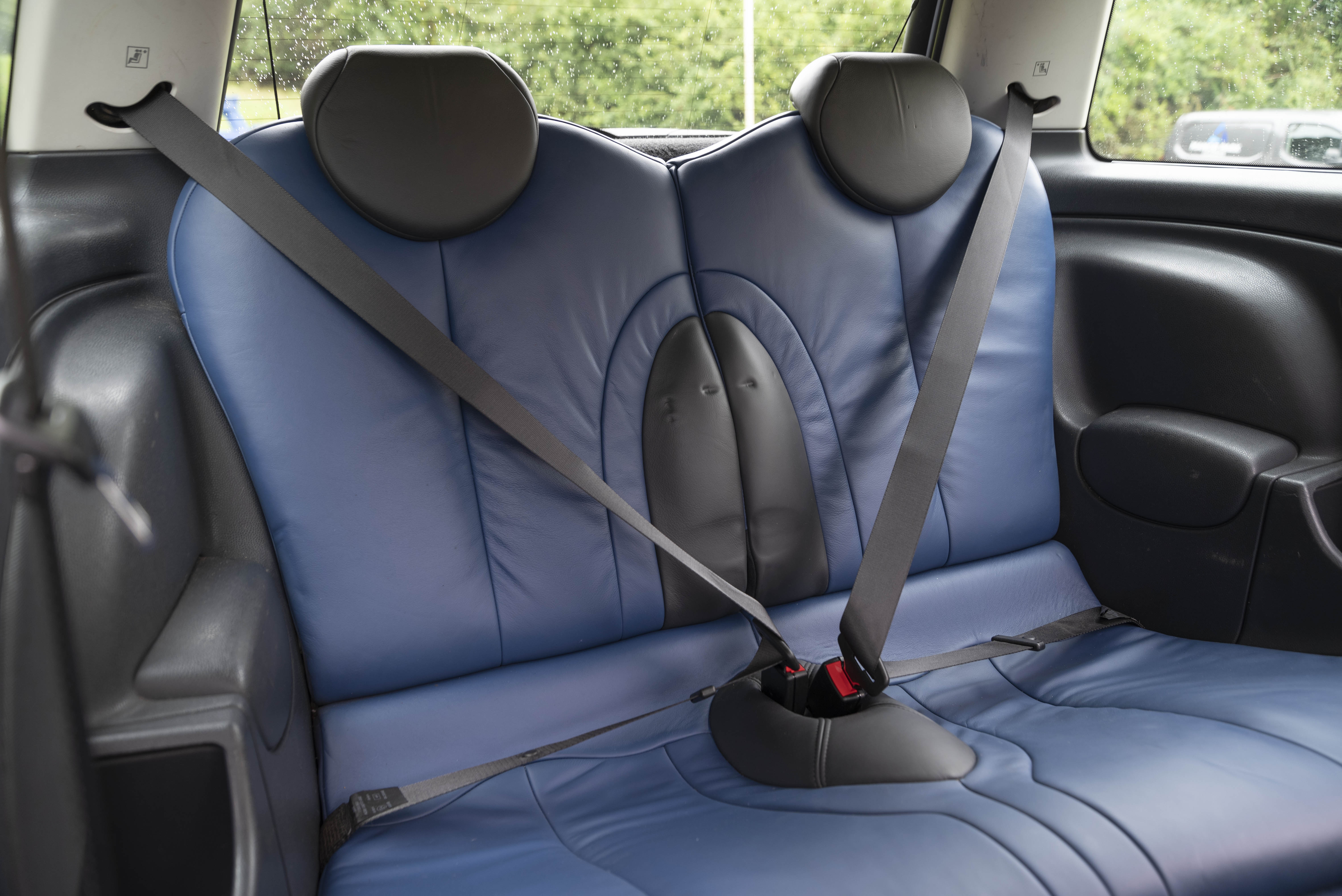 Lot 11 - 2002 Mini Cooper S