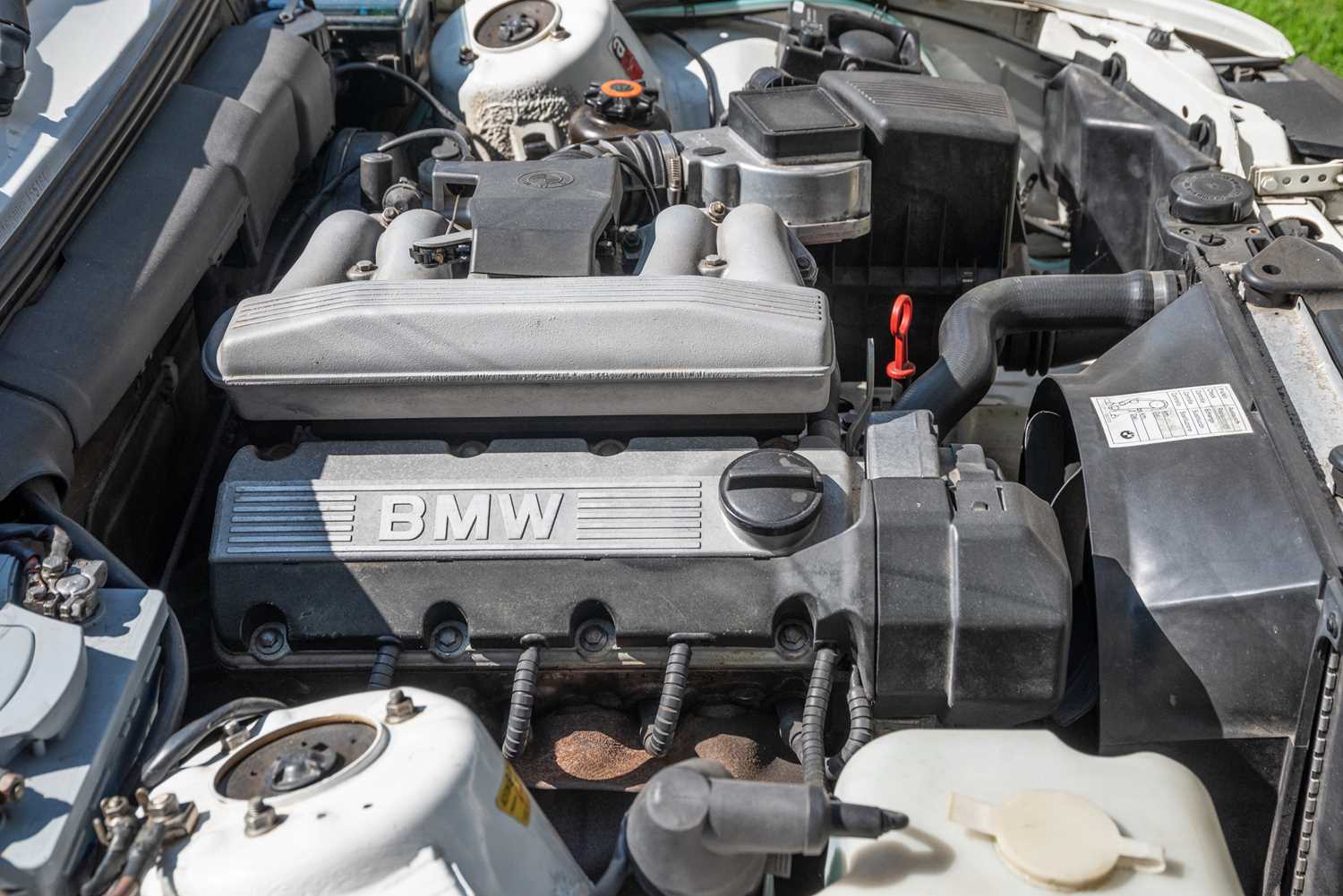 Lot 18 - 1992 BMW 318i Convertible