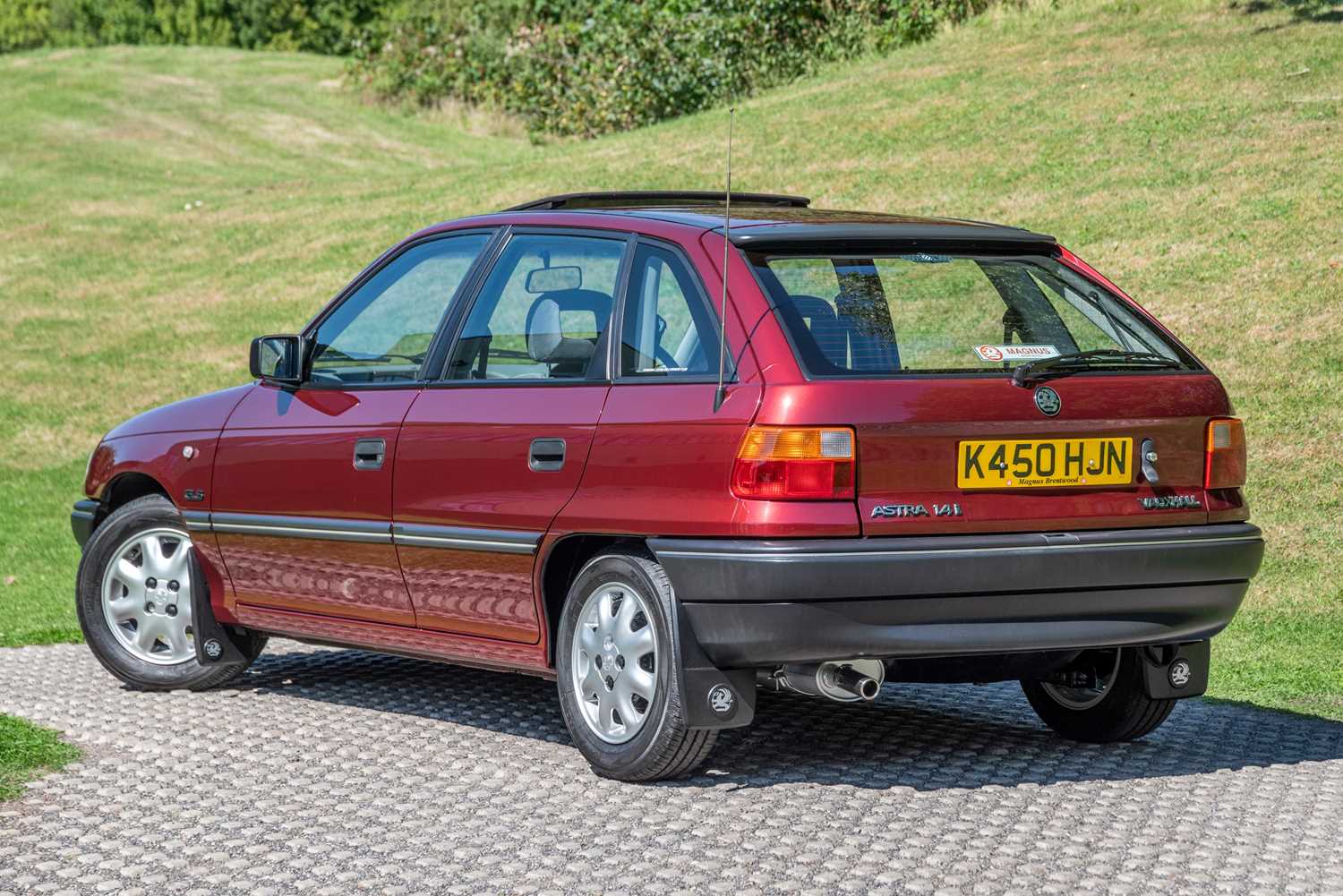 Lot 64 - 1993 Vauxhall Astra 1.4i GLS