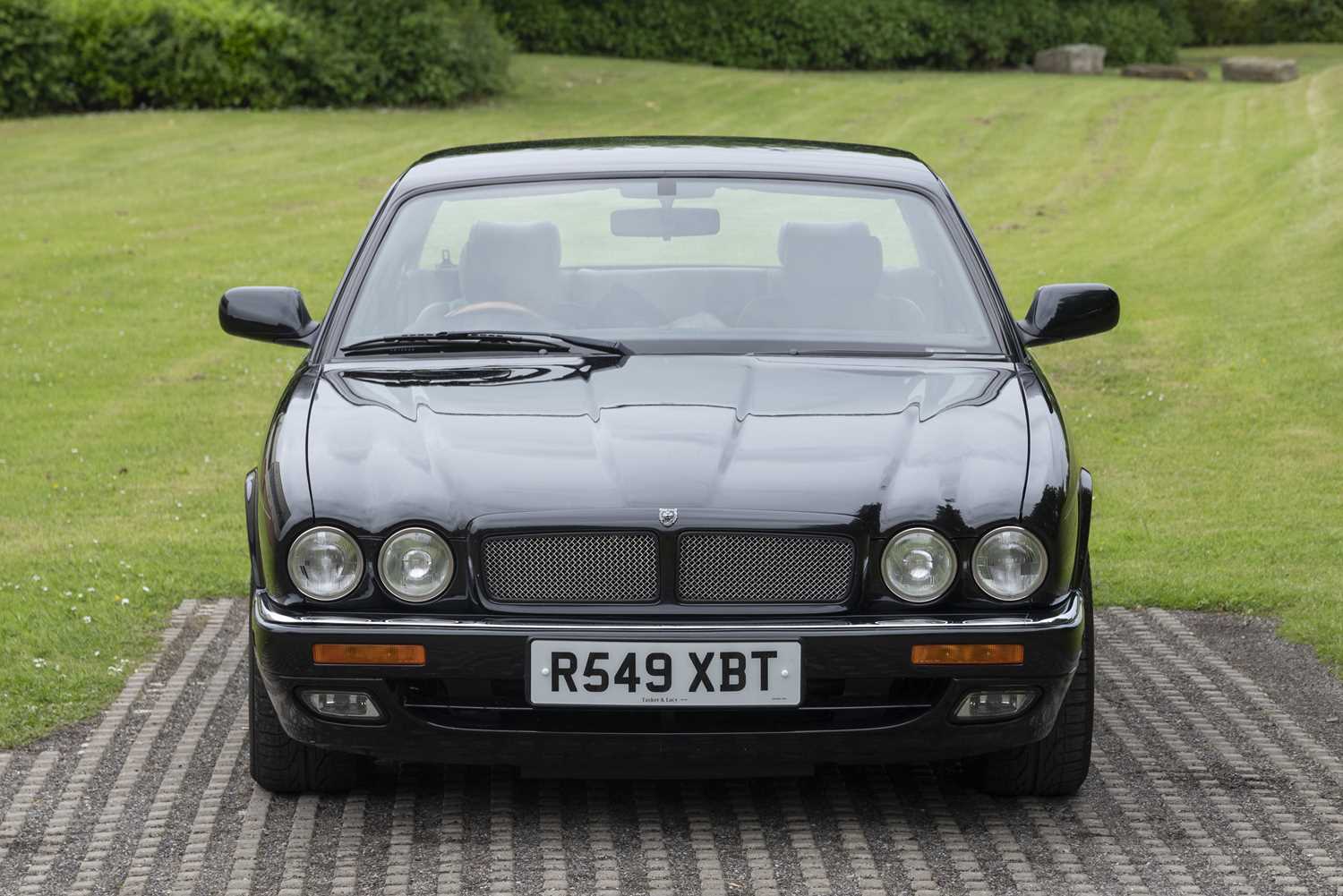 Lot 4 - 1997 Jaguar XJ Sport 4.0