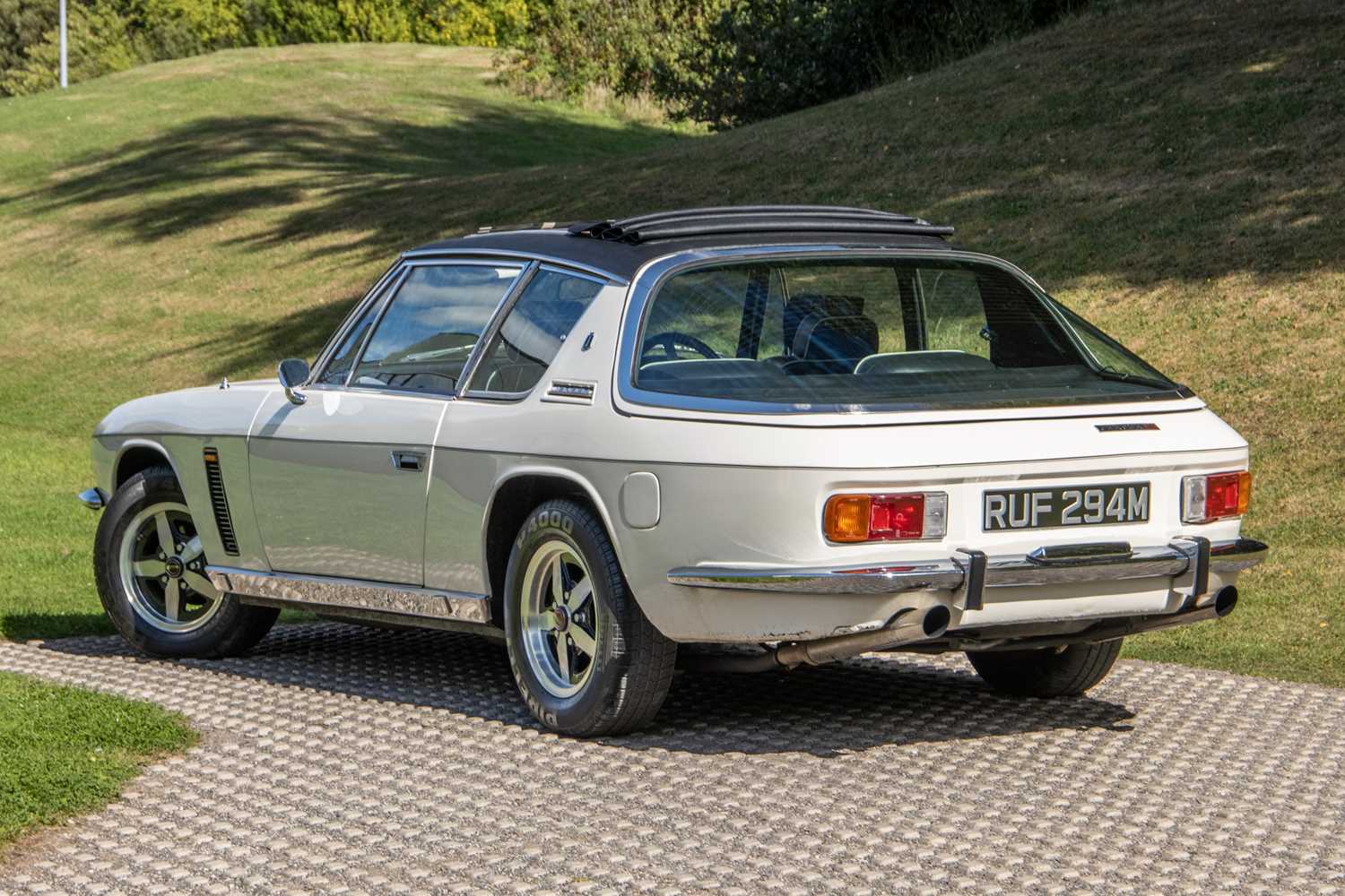 Lot 21 - 1973 Jensen Interceptor III
