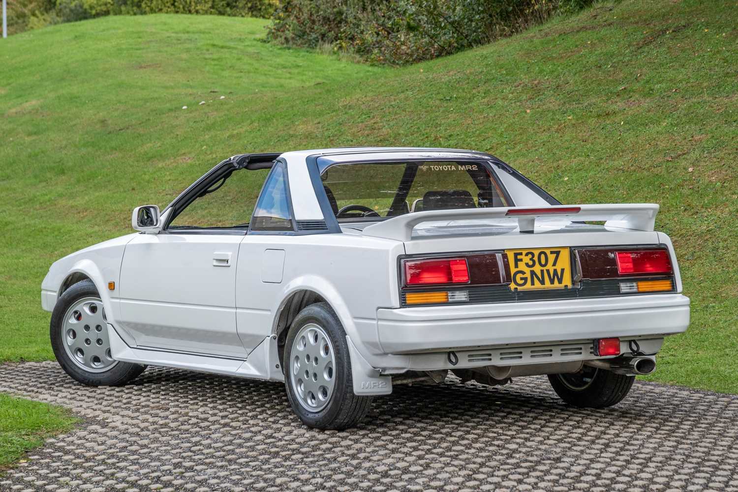 Lot 2 - 1988 Toyota MR2 T-Bar