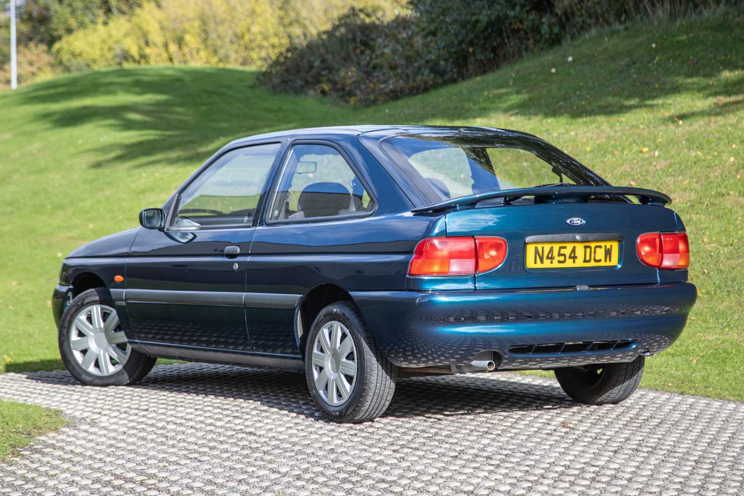 Lot 61 - 1995 Ford Escort Mexico