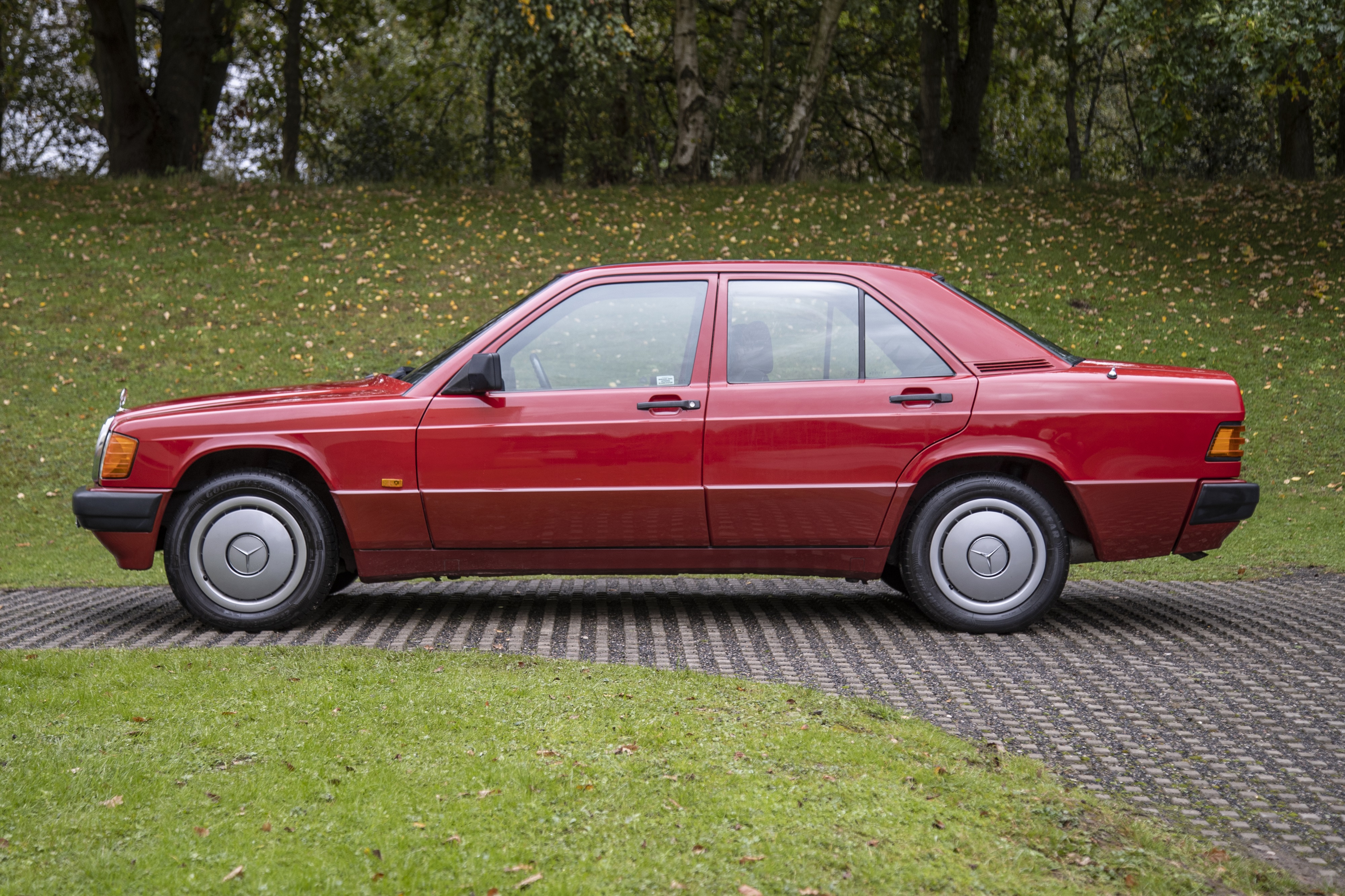 Mercedes Benz 190e 1