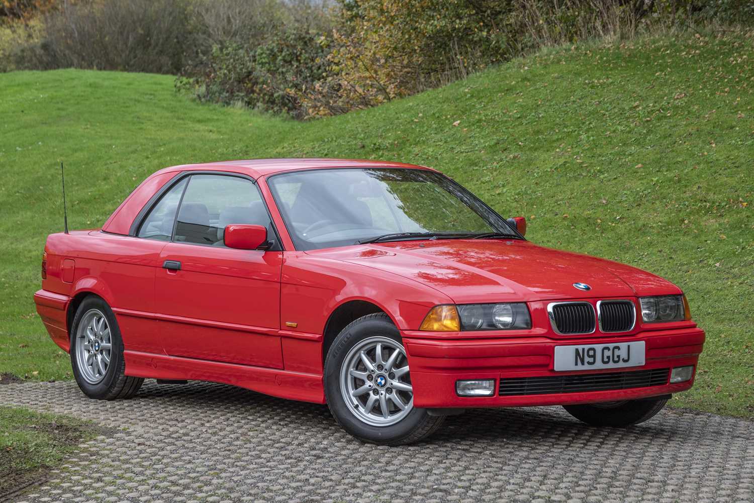 Lot 3 - 1999 BMW 318i Convertible