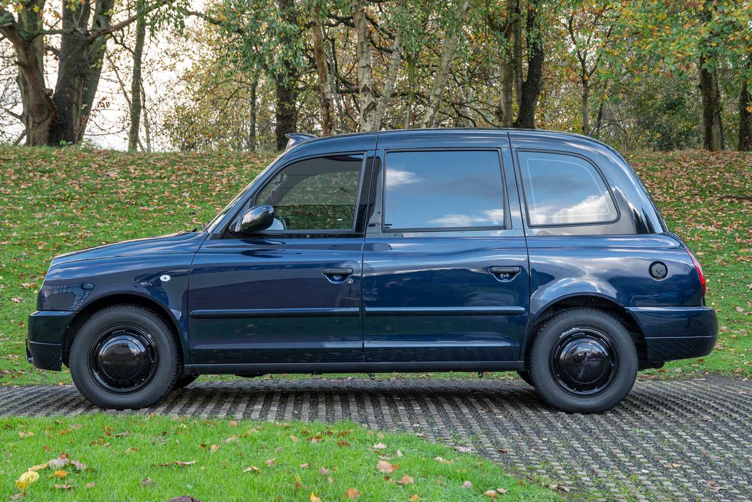 Lot 55 - 2017 London Taxis International TX4 Project